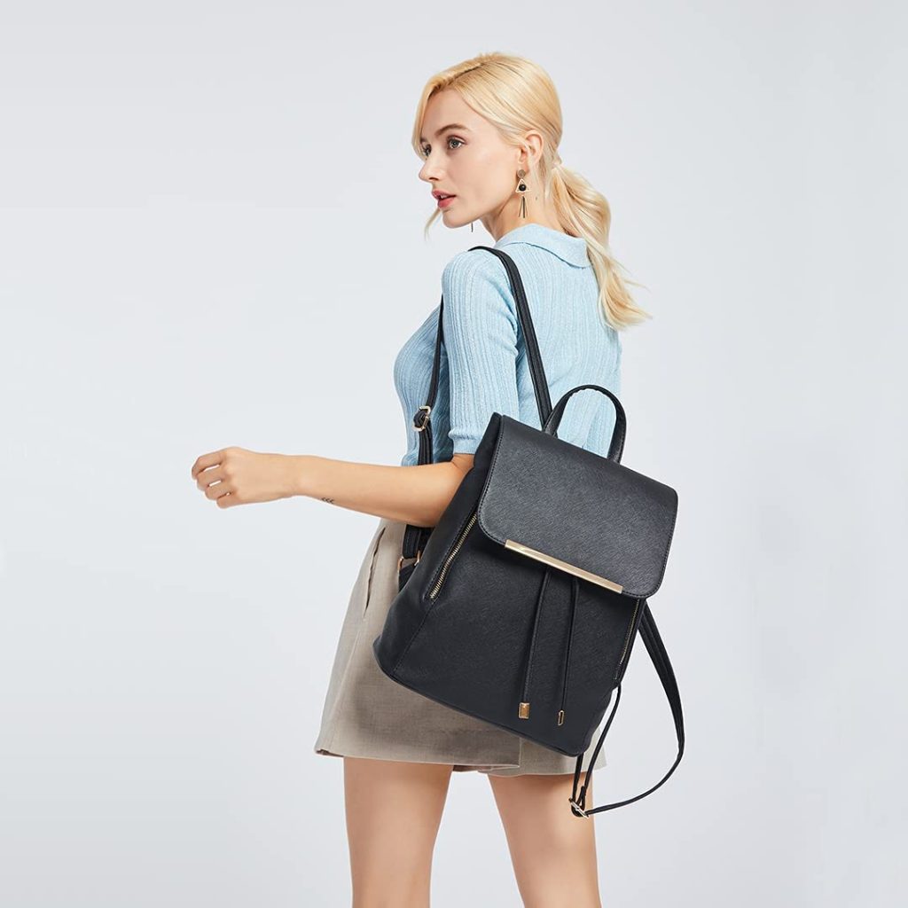Mochilas negras de moda para mujer en 2022 - Mochilas Mujer